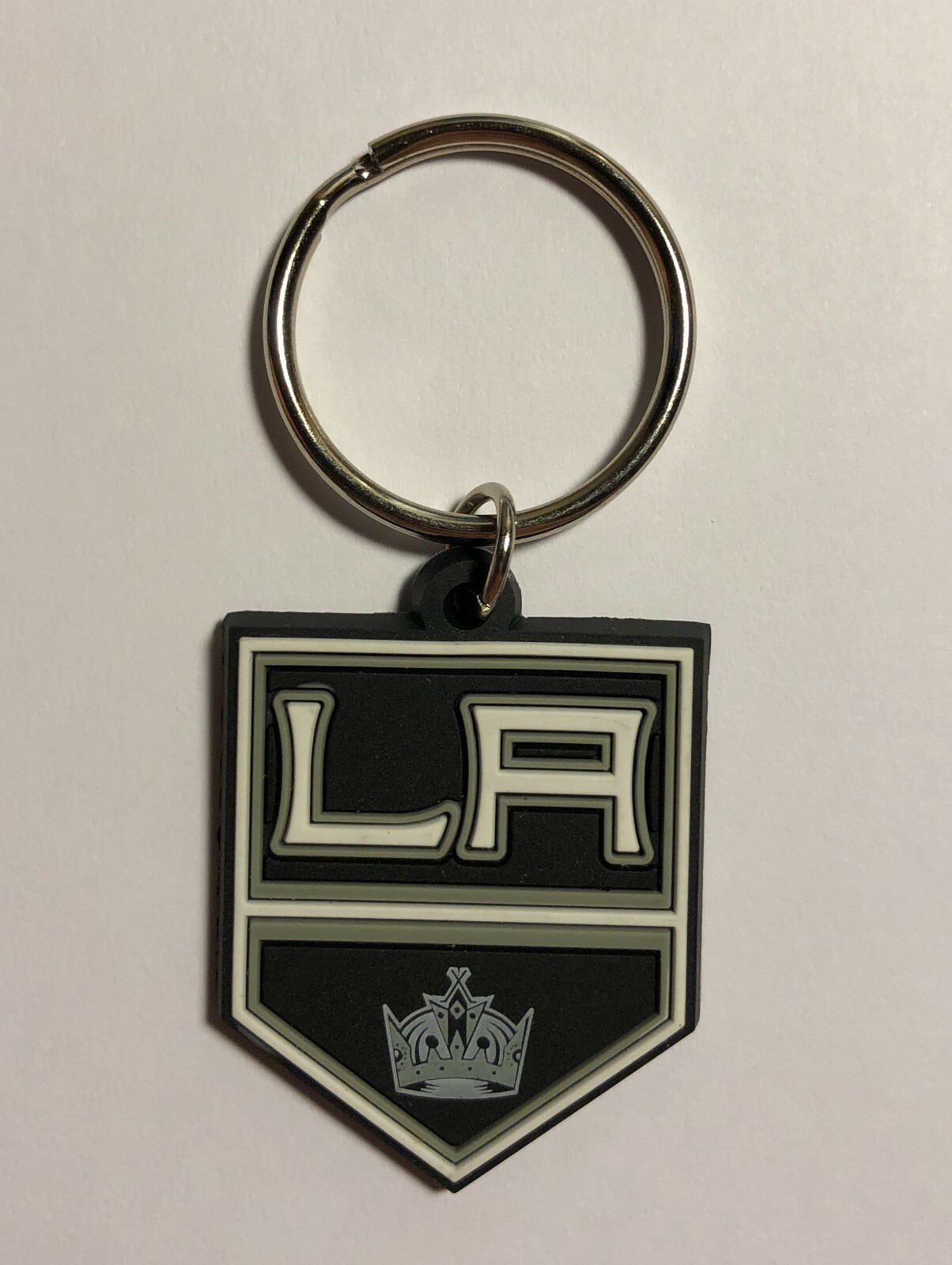 WHOLESALE (25 units) Los Angeles Kings Licensed Keychain Bold Logo ...