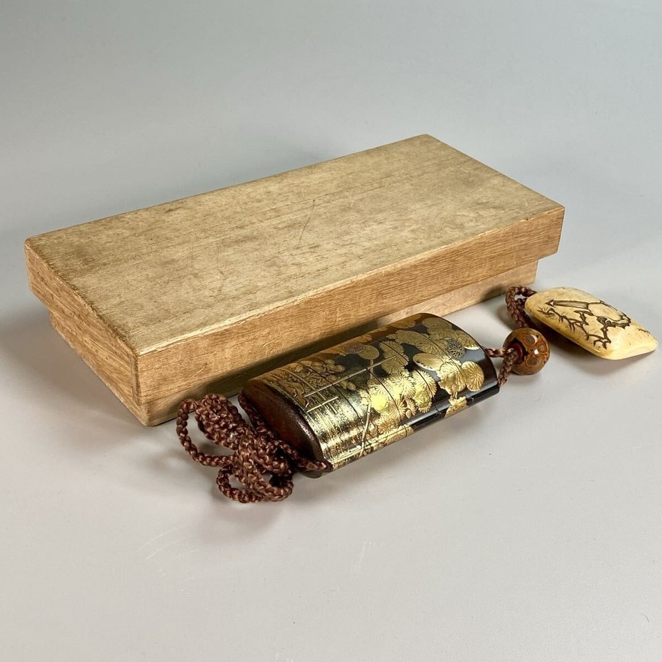 Edo Chrysanthemum Kiku Maki-e Inro Gold Lacquer Japanese Samurai ...