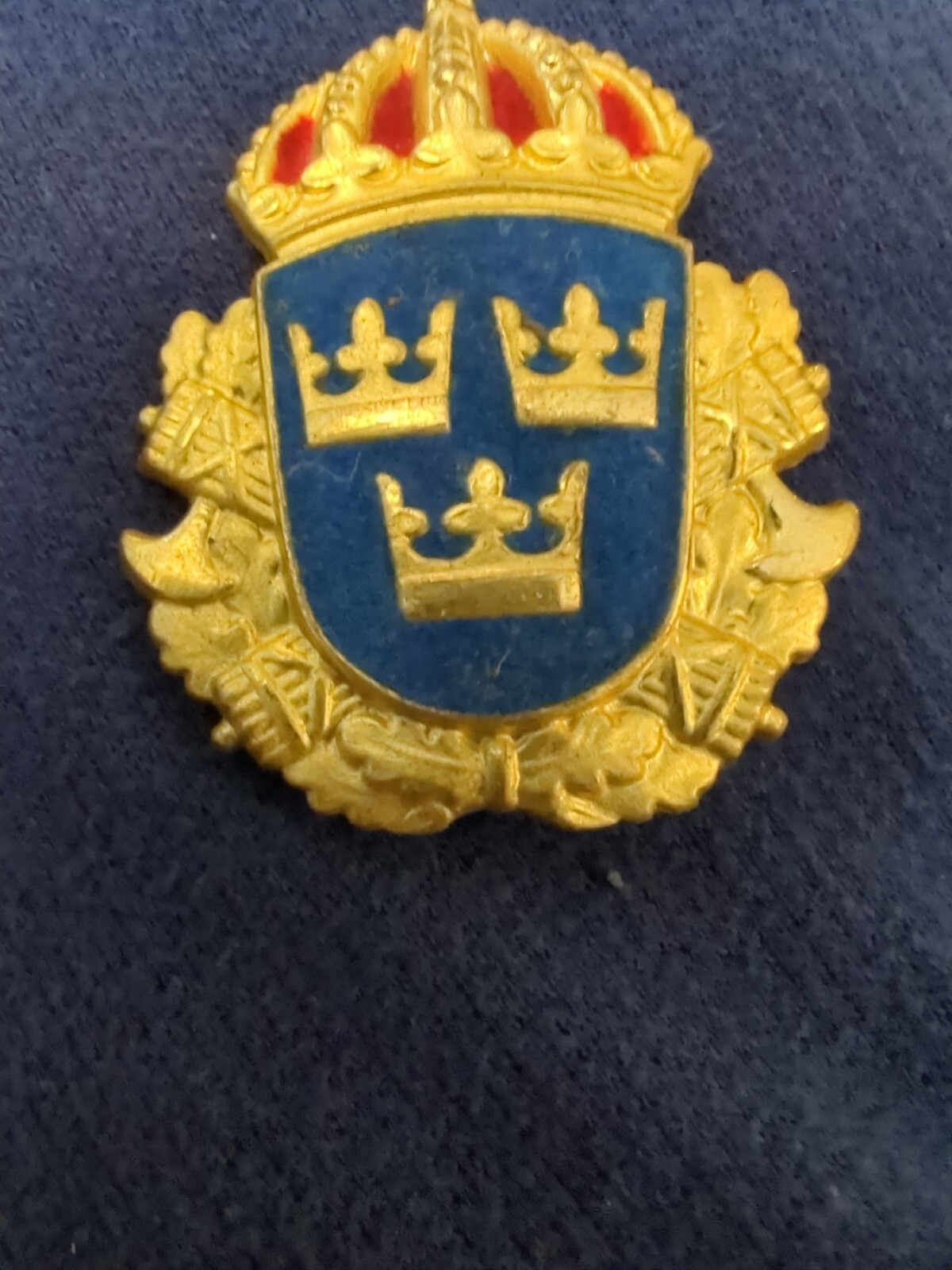 Vintage Swedish Sweden Police Polis Badge Blue Velvet Red Around Crown ...