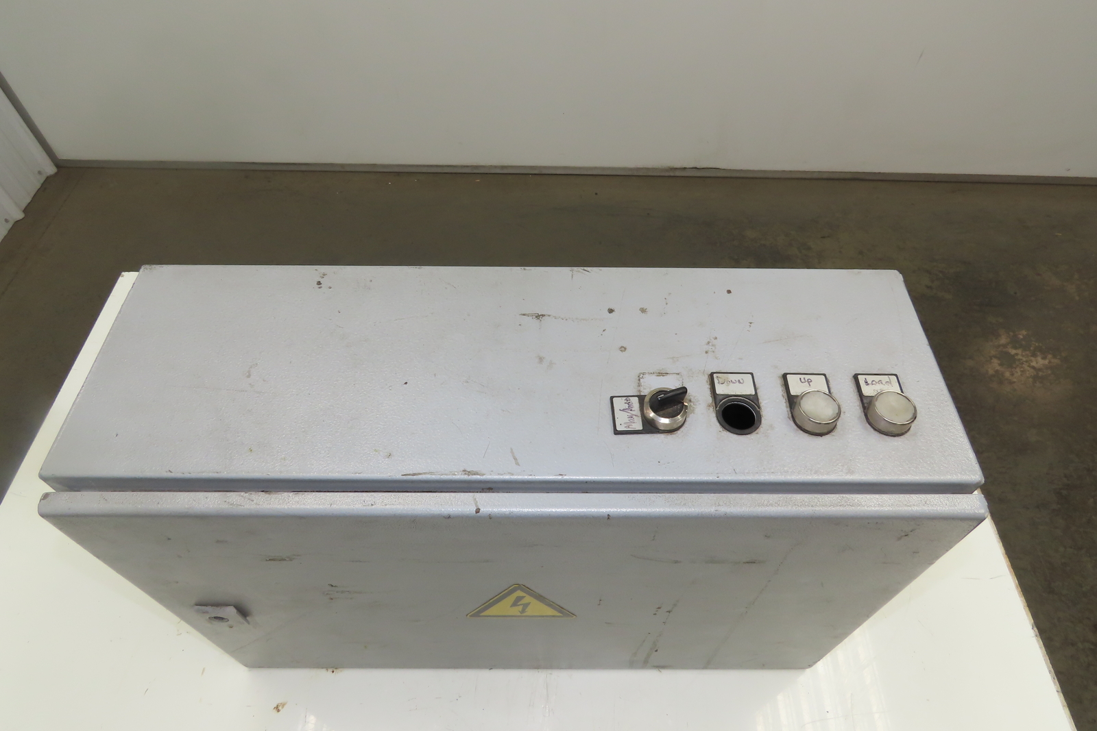 Rittal AE1039 Steel Electrical Enclosure with Backplate 380x600x200mm ...