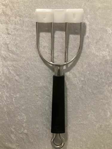Pampered Chef Meat Fork 12.25" Long Plastic Cover Meat Lifter Turkey ...