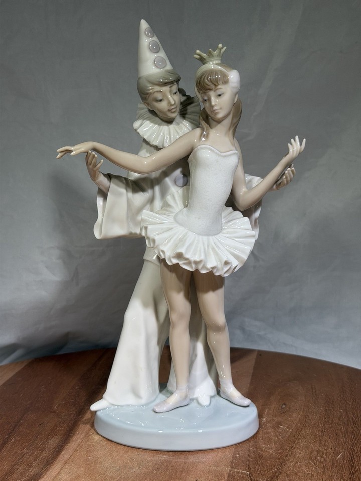 Read! LLADRO #4882 "Carnival Couple" Porcelain Figurine Ballerina Clown ...