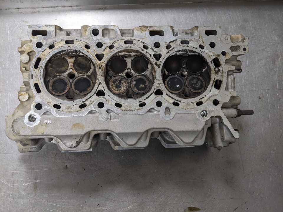 Right Cylinder Head For 11-18 Ford Taurus 3.5 445E6090JA SHO Rear | eBay