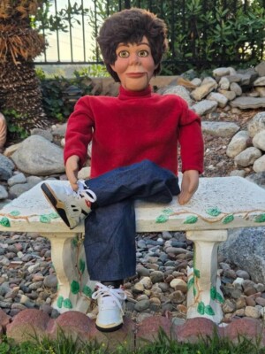 Jerry Layne 30' Knee Pal "Junior" Ventriloquist Dummy Doll Puppet ...