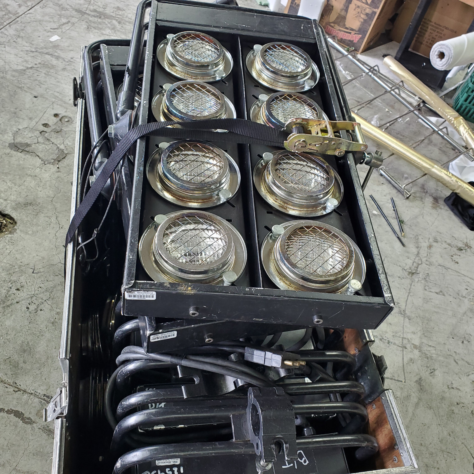 8-Lite Audience Blinders w/DWE lamps | eBay