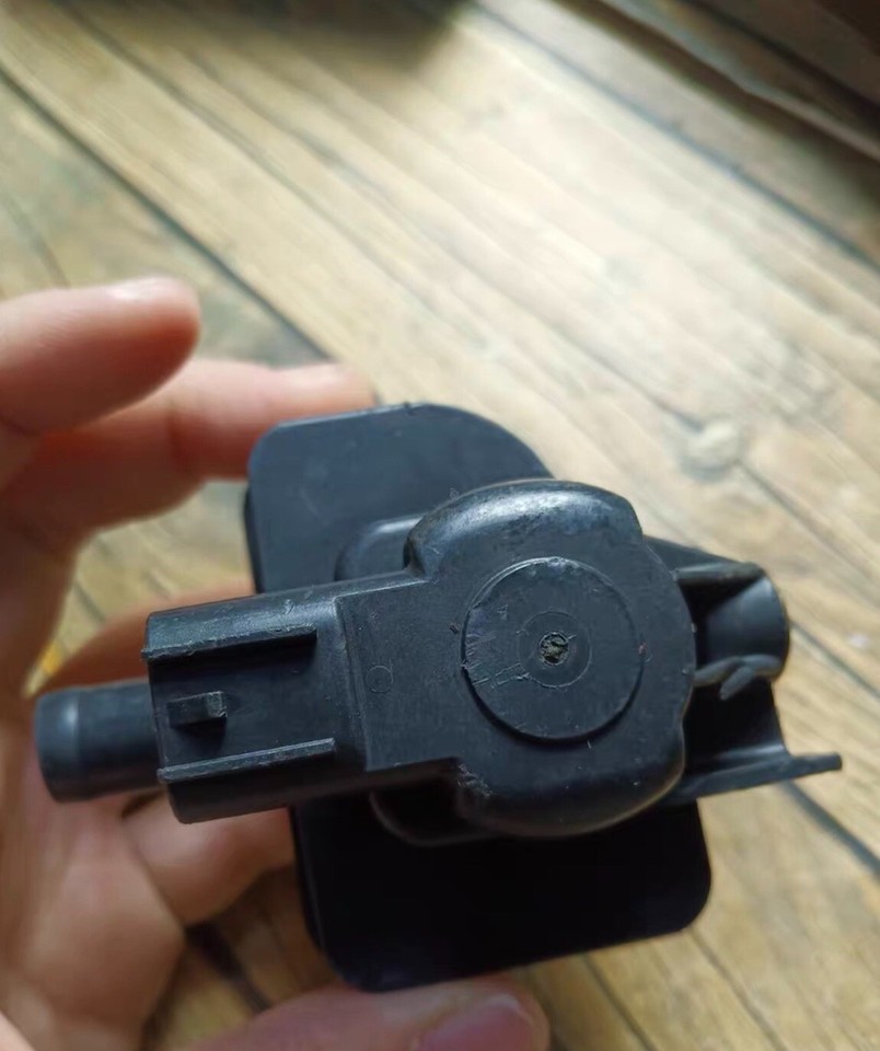 OEM 25860-F0010 | TOYOTA OEM Vapor Canister Purge Solenoid | eBay