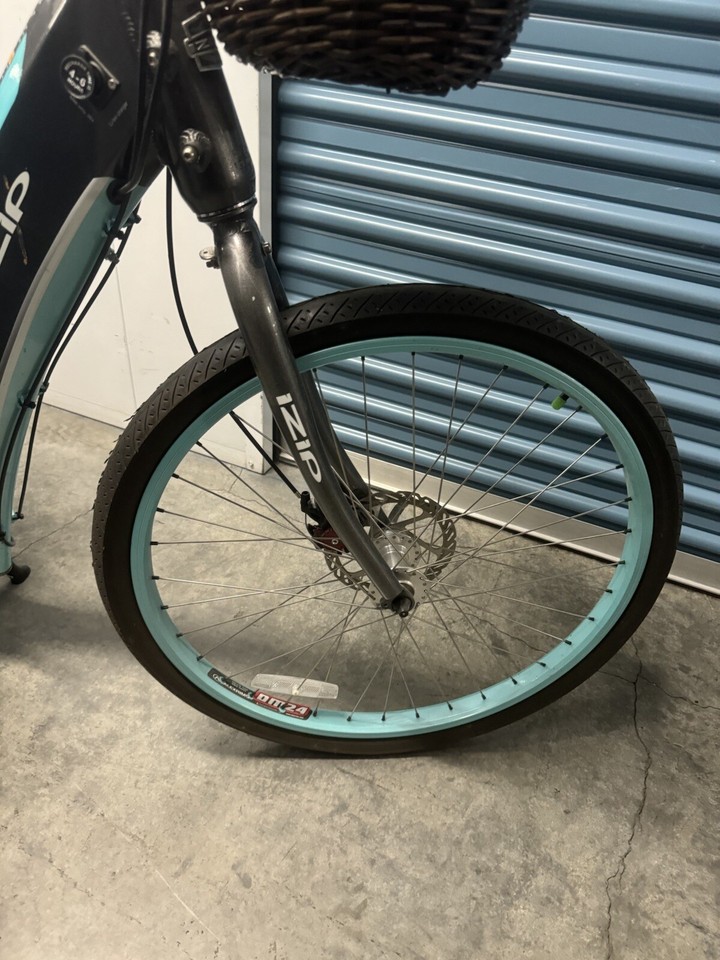 iZip E3 Metro Unisex Electric E Bike Bicycle Cruiser 2013 Model Green ...