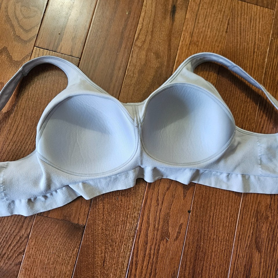 Bali Comfort Revolution Shaping Wireless Bra DF 3488 Light Gray Dot ...