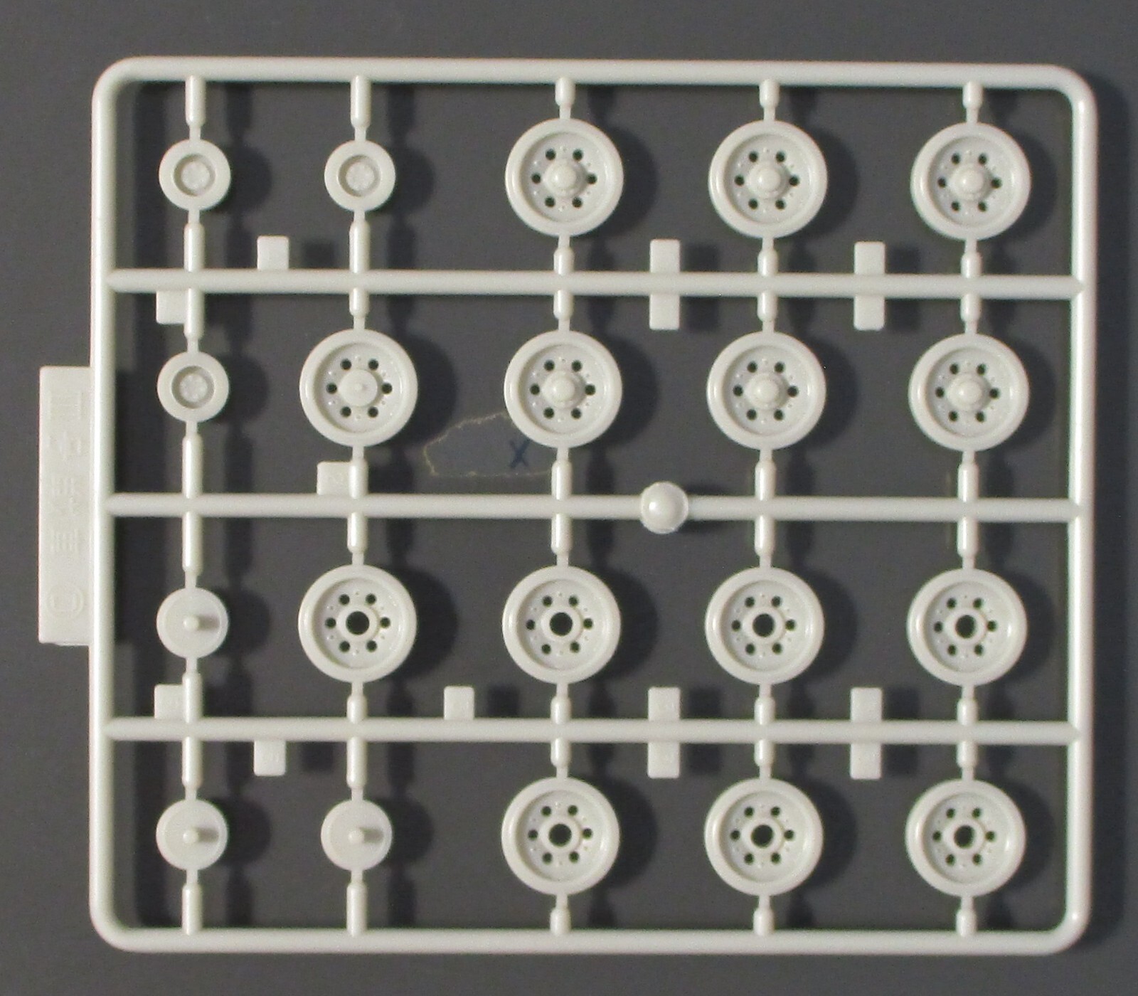 Dragon 1/35 Scale Panzer III Ausf K - Parts Lot D from Kit No. 9018 | eBay