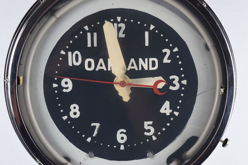 Art Deco Glo-Dial Neon Clock With Oakland Face 1930s | eBay