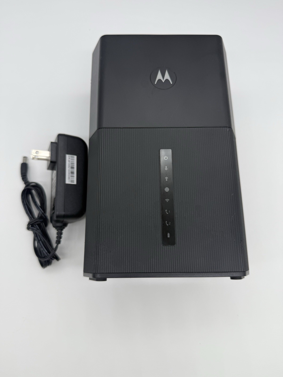Motorola DOCSIS 3.1 Modem MT8733, AX6000 Router with Xfinity Voice ...