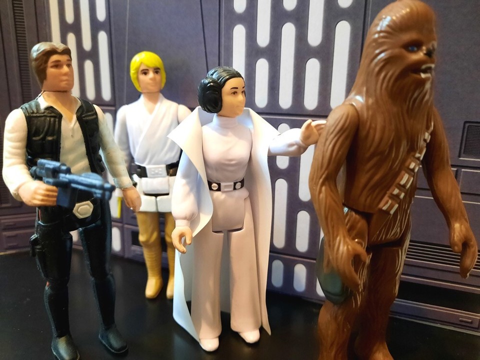 3.75" Death Star Trash Compactor Playset Display Set Star Wars Hasbro ...