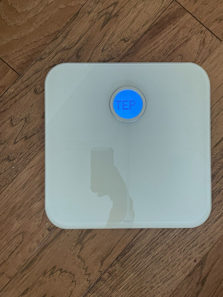 FitBit Aria WIFI Smart Scale FB201W White Glass Fitness Weight Tracker ...