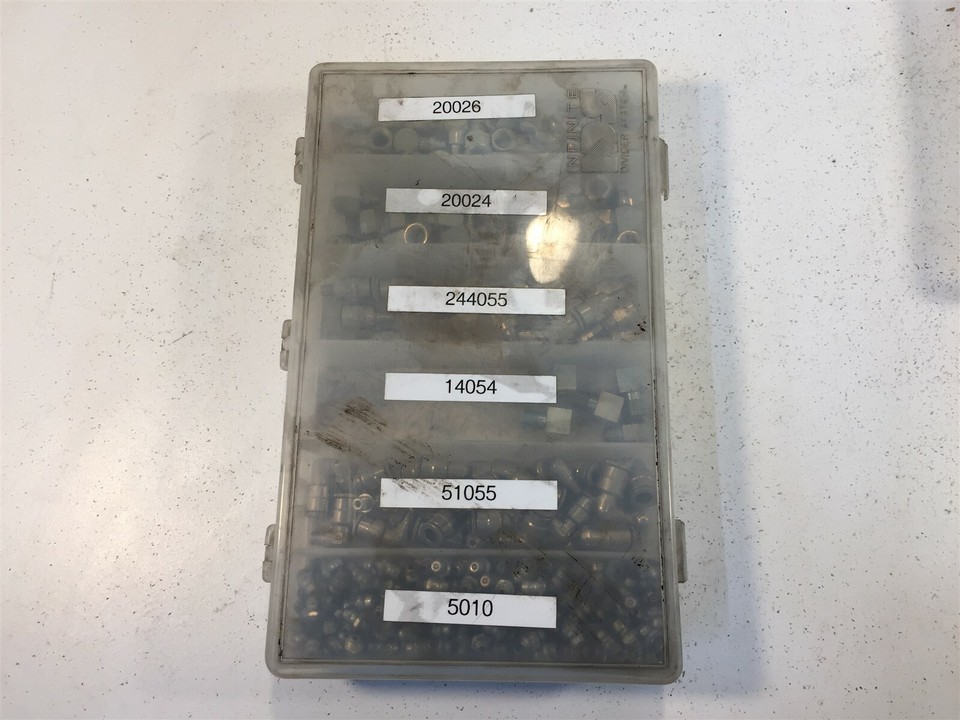 Lincoln Industrial Fittings 244048 244047 244884 20026 20024 244055 ...