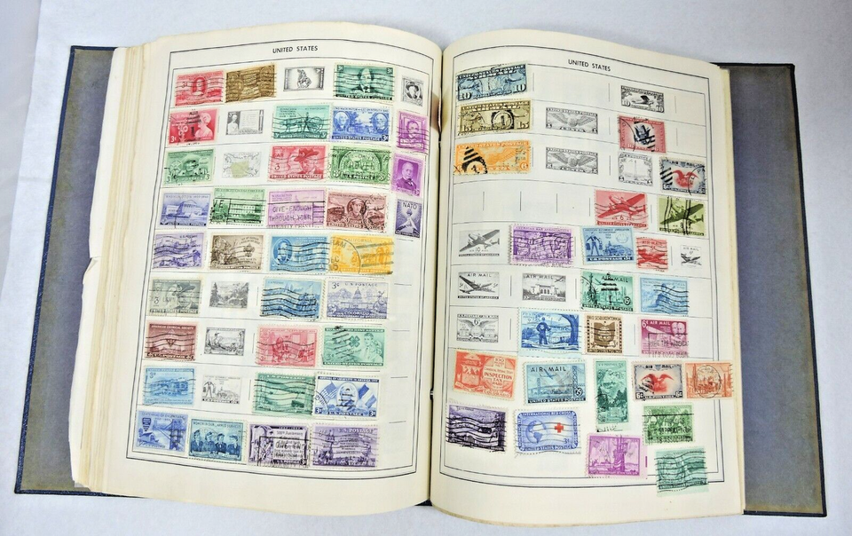 1959 AMBASSADOR ALBUM Postage Stamp Of The World H.E Harris - Lot of ...