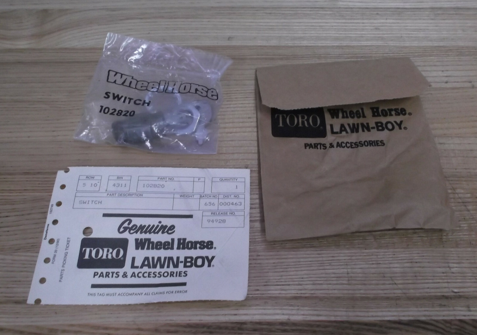 TORO WHEEL HORSE RIDING LAWN MOWER TRACTOR ENGINE ON OFF KILL KEY ...