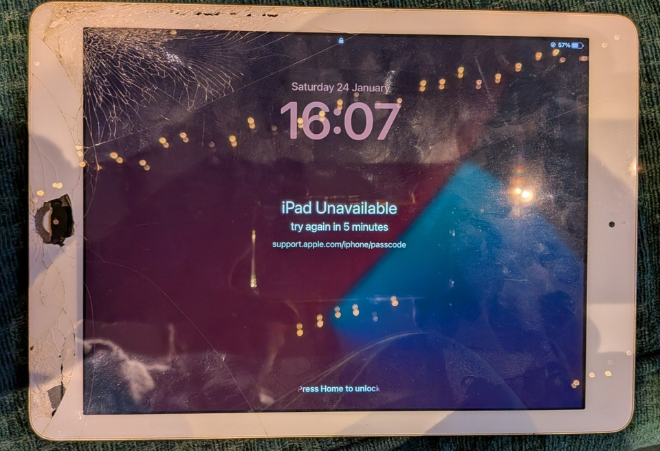 Apple iPad 5th Gen A1822 - Spares or Repair | eBay UK