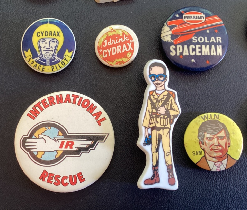 12 VINTAGE SCI-FI BADGES - BUCK ROGERS, BATMAN, CYDRAX SPACE PILOT ...