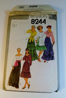 1977 Simplicity Pattern 8244 Ruffle Bottom Skirt 2 lengths Blouse Size ...