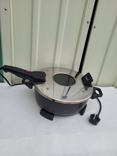 Grand Remoska 31946 Electric Cooker with Glass Lid & Non-stick Coating ...
