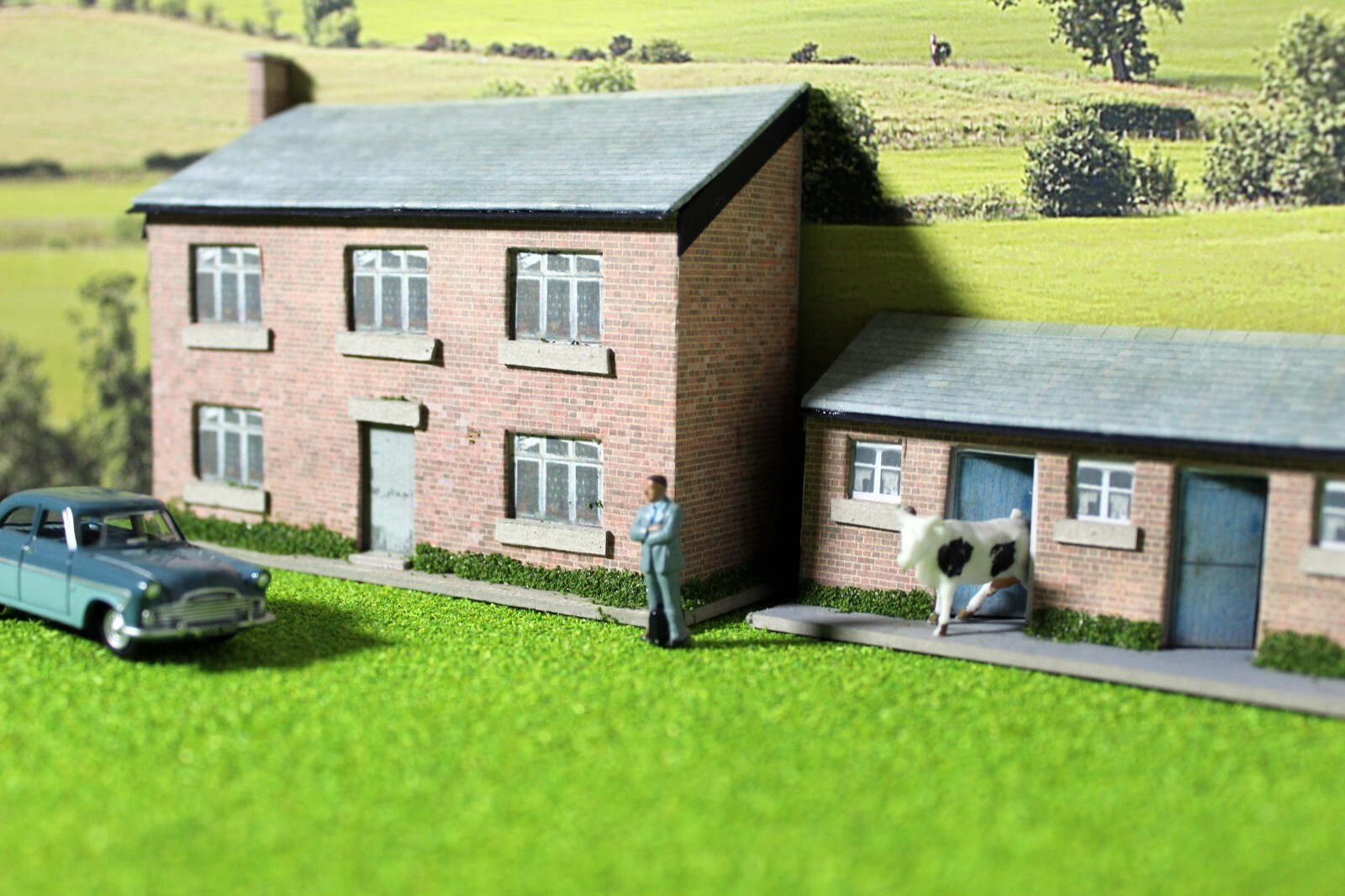 Low relief farm building and pigsty,"00" model railway building ...