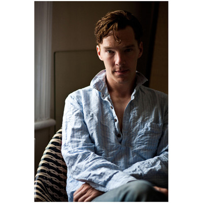 Benedict Cumberbatch in Messy Rumpled Blue and White 8 x 10 inch photo ...