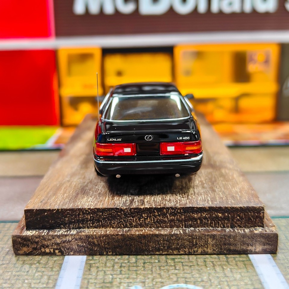 1:64 Lexus LS400 XF10 UCF10 Miniature Diecast Car Models Collection ...