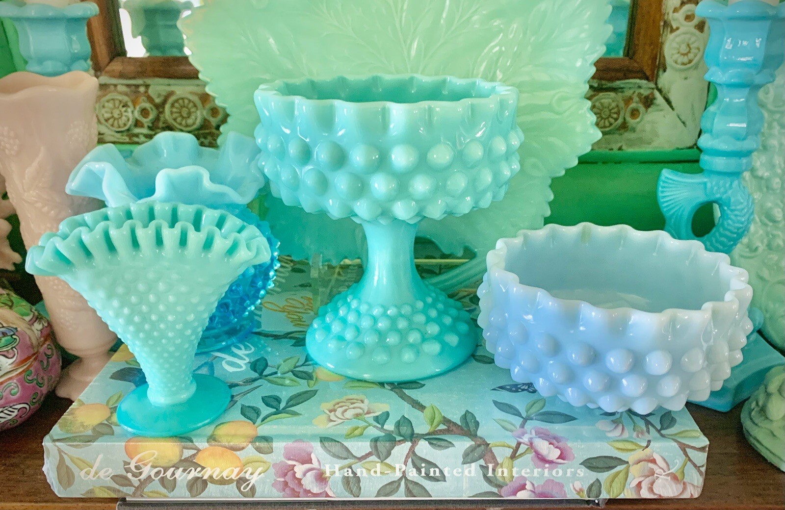 HTF FENTON PASTEL TURQUOISE MILKGLASS HOBNAIL FAN VASE Sm. TRUMPET ...