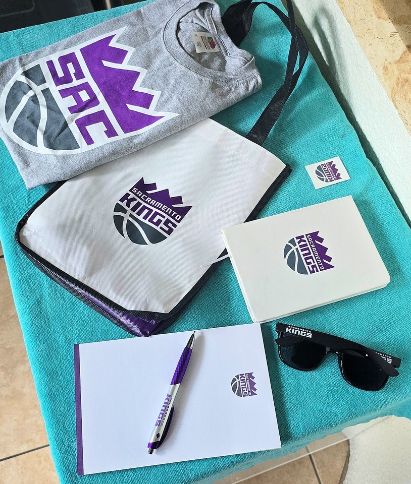 SACRAMENTO KINGS - LOGO - LOT OF TEAM 7 ITEMS - NBA BASKETBALL - NEW ...