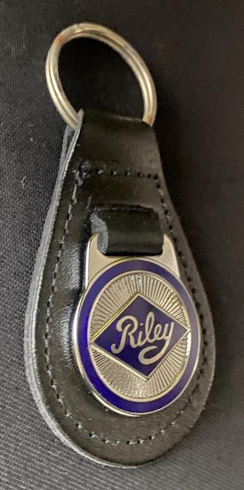 RILEY MOTOR CAR ENAMEL LEATHER VINTAGE KEY RING KEY FOB BADGE EMBLEM ...