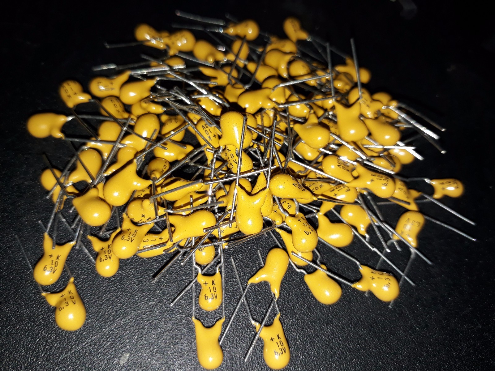 50pcs NOS SPRAGUE 10uf 6.3V LOW ESR HI END TANTALUM Caps for AUDIO! | eBay