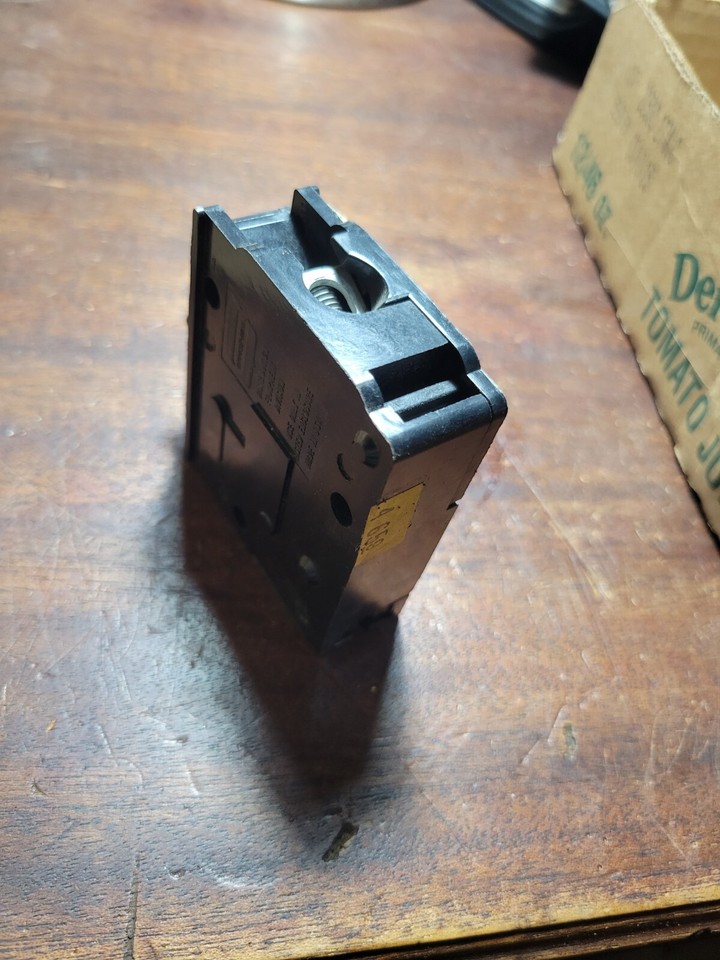 NEW IN BOX 4 CROUSE HINDS 30AMP 1POLE 120/240VAC BREAKER MP130 | eBay