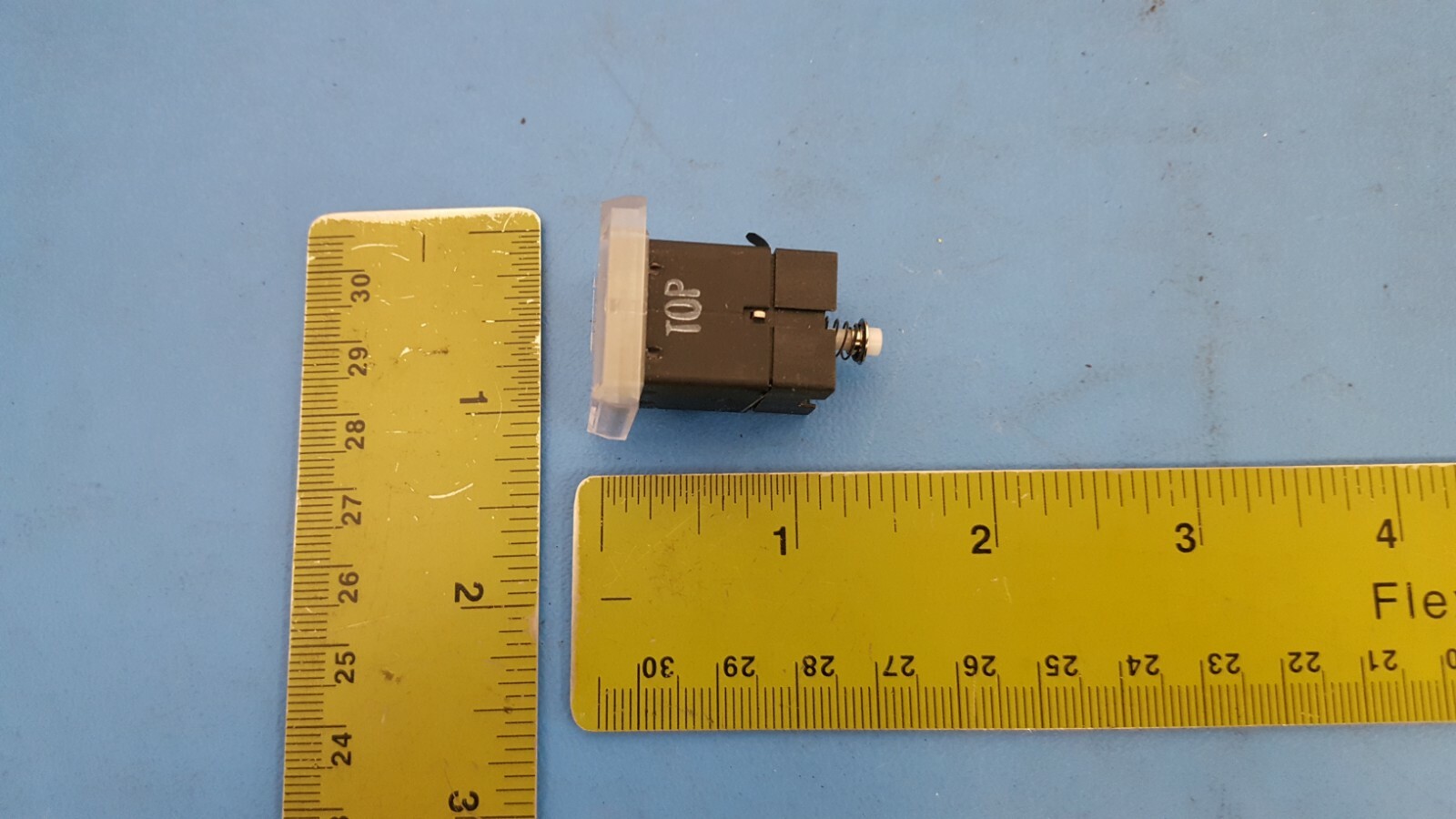 Indicator, 607-8052-16, KORRY ELECTRON Lens Light Panel Mount 6210-01 ...