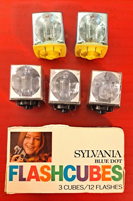 6 Sylvania Blue Dot Flash Cubes & 2 General Electric Flash Cubes | eBay