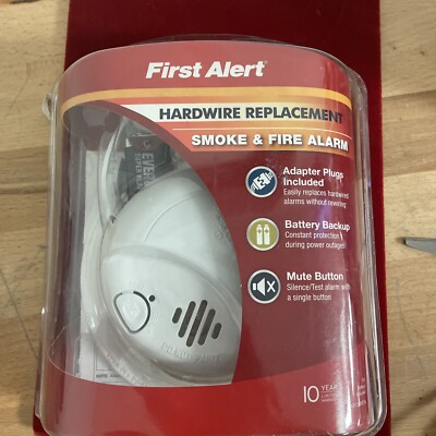 NEW! First Alert Smoke and Fire Alarm 120V AC Hardwired w/9V Battery ...