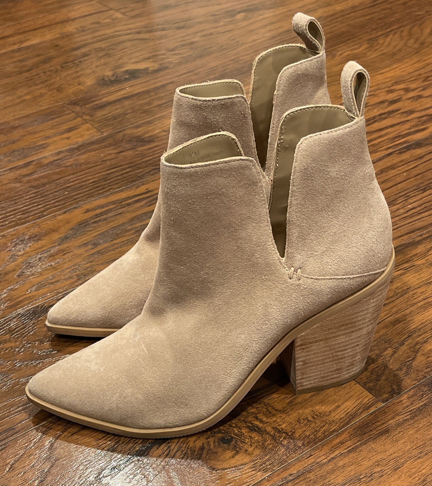 Lisa Vicky Boot Kicky Bootie Womens Size 9.5 M Sand Slip On Block ...