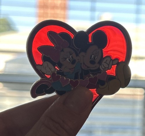 Disney Studio Mickey and Minne Valentines Pin LE 400 for sale online ...