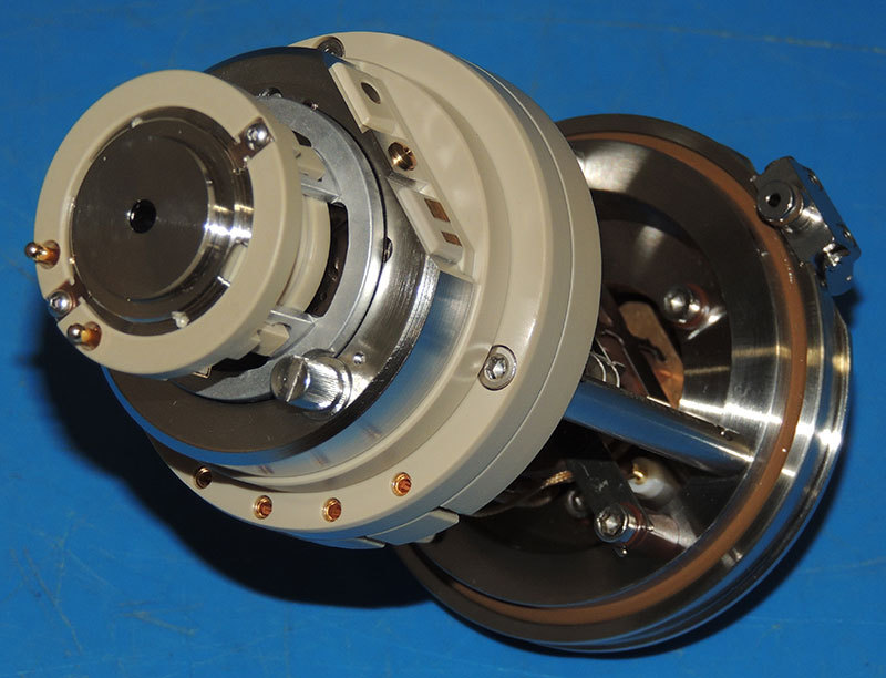 NEW Thermo Fisher HCD-SRIG Ion Source Transfer Interface / Cage LTQ ...