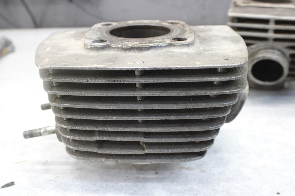 1972 Suzuki T250 Hustler ENGINE TOP END CYLINDERS 0763.TJ | eBay