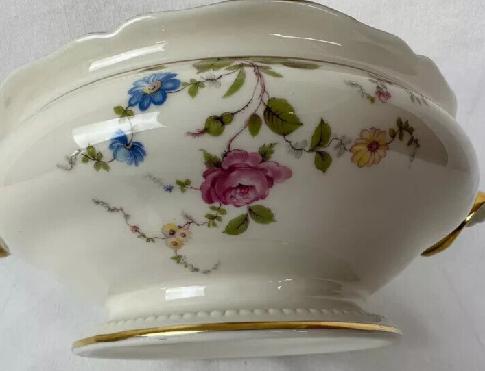 Castleton SUNNYVALE 5 1/2" Covered Vegetable Casserole DISH EXCELLENT ...
