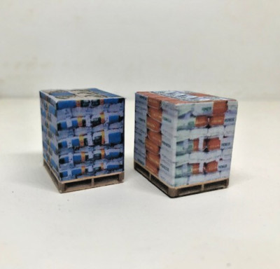 2- 1/48 Pioneer seed corn Seed & Pioneer soy bean Sacks Pallets FARM ...