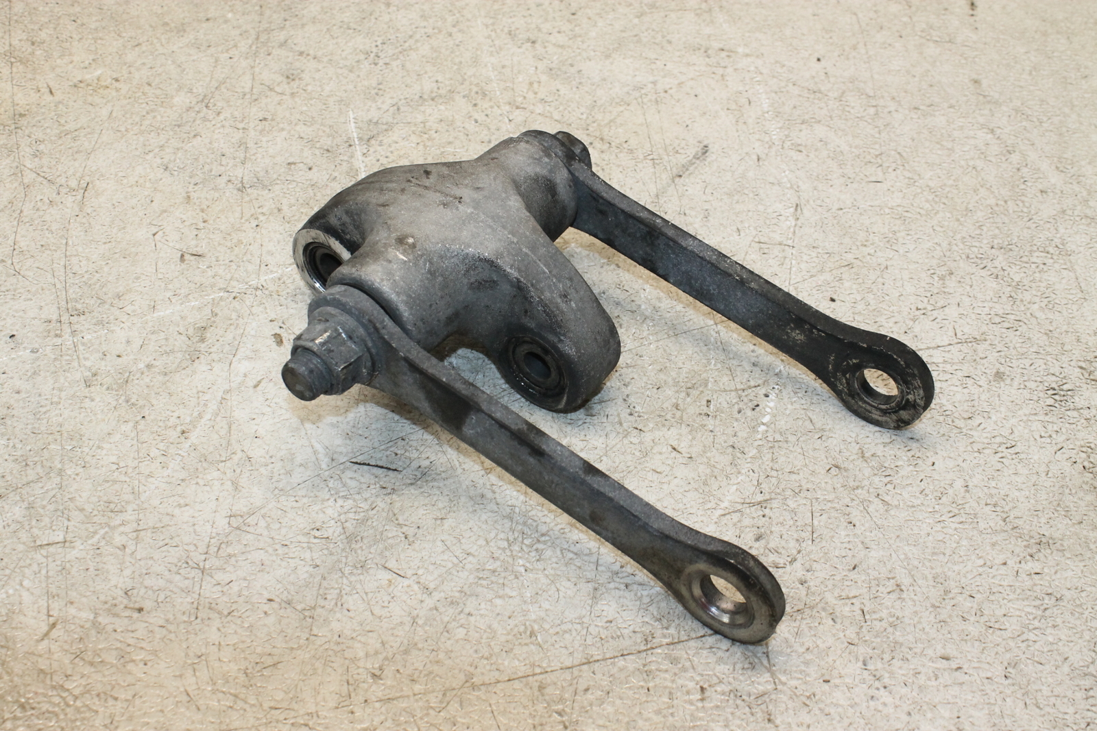 13 SUZUKI BOULEVARD C90T BOSS REAR BACK SHOCK ABSORBER LINK | eBay