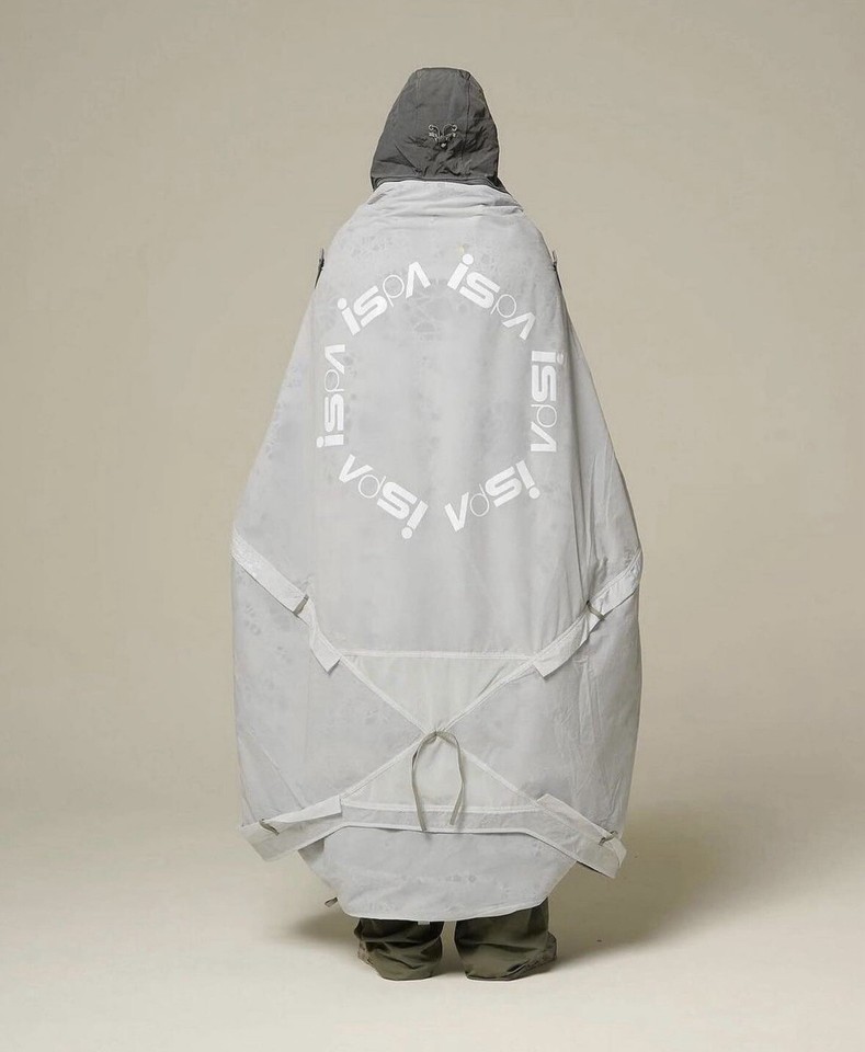 Nike ISPA Metamorph Poncho Photon Dust / Iron Grey Poncho/Tent | eBay