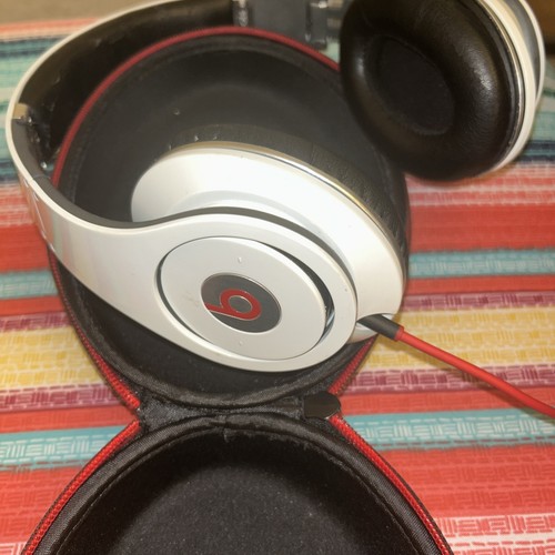 Beats by Dr. Dre Studio 1st Gen White Wired Headphones With Case & Cord ...