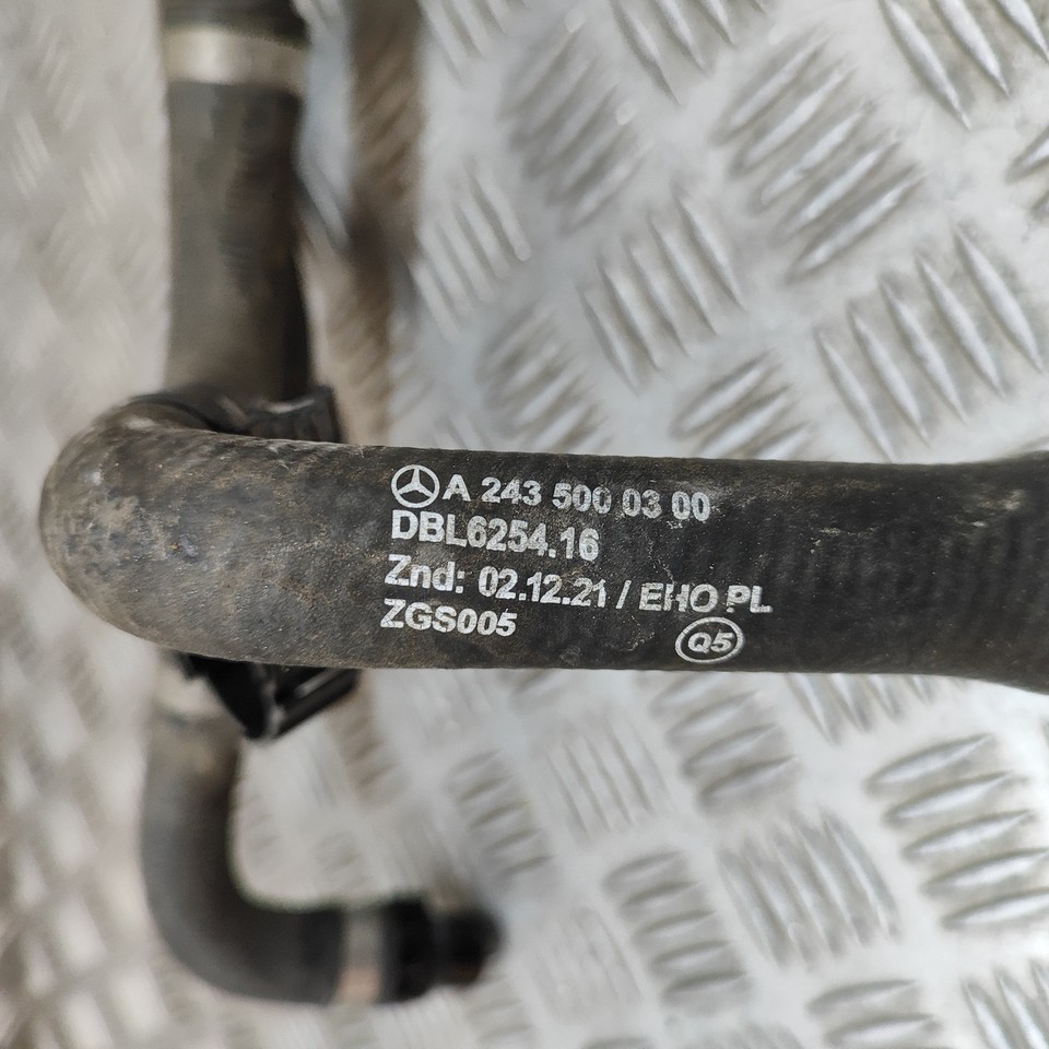 MERCEDES-BENZ EQB X243 Kühlmittelschlauch A2435000300 168kw 2022 ...