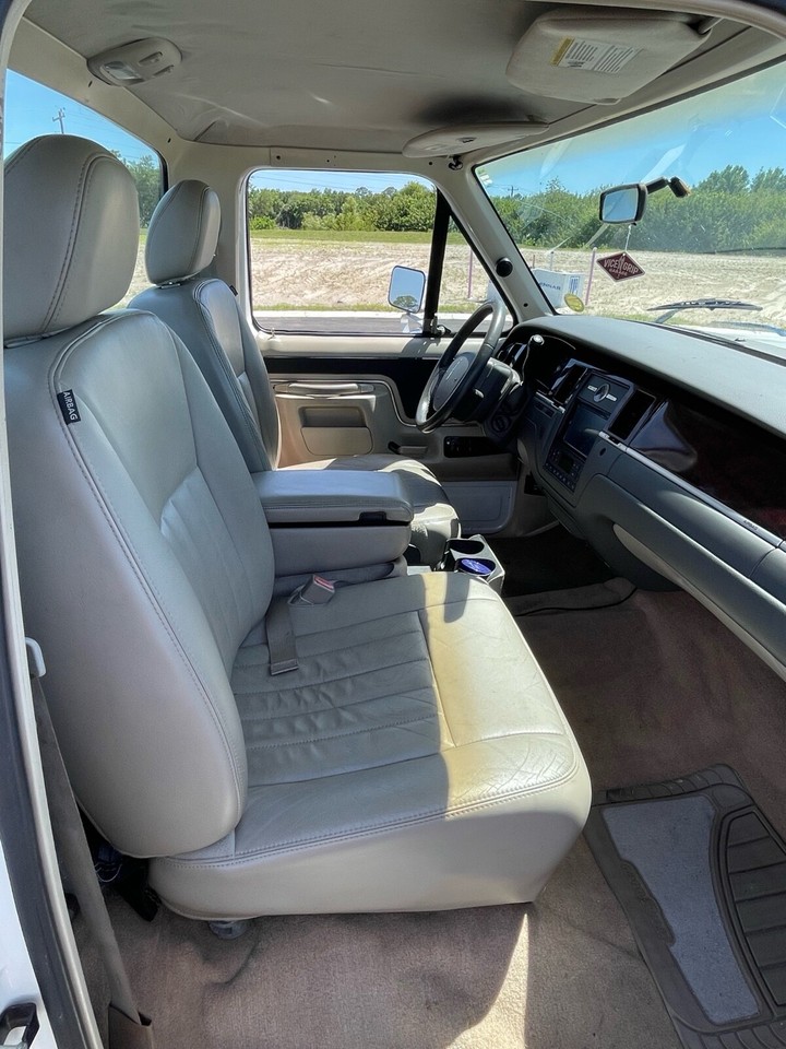 1991 Ford F-150 RESTOMOD '07 TOWNCAR PANTHERSWAP | eBay