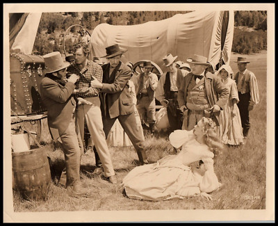 DEANNA DURBIN + ROBERT PAIGE IN CAN'T HELP SINGING (1944) ORIGINAL ...