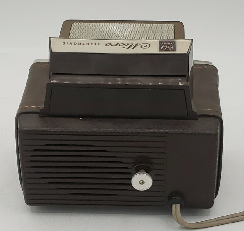 Vintage MCM Era General Electric Leather Wrapped Micro Radio Alarm ...