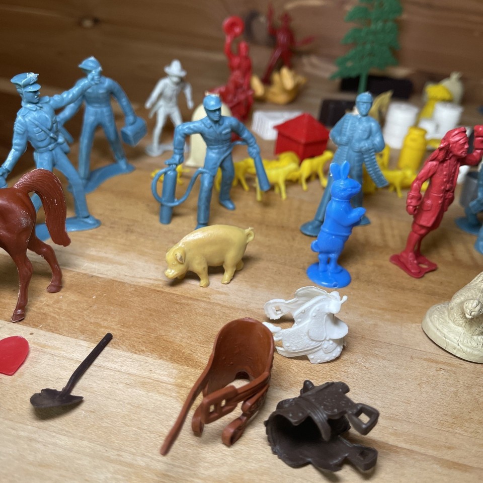 Vintage Marx Toys Lot 145 Piece Wild West Fort Apache Cowboys and ...