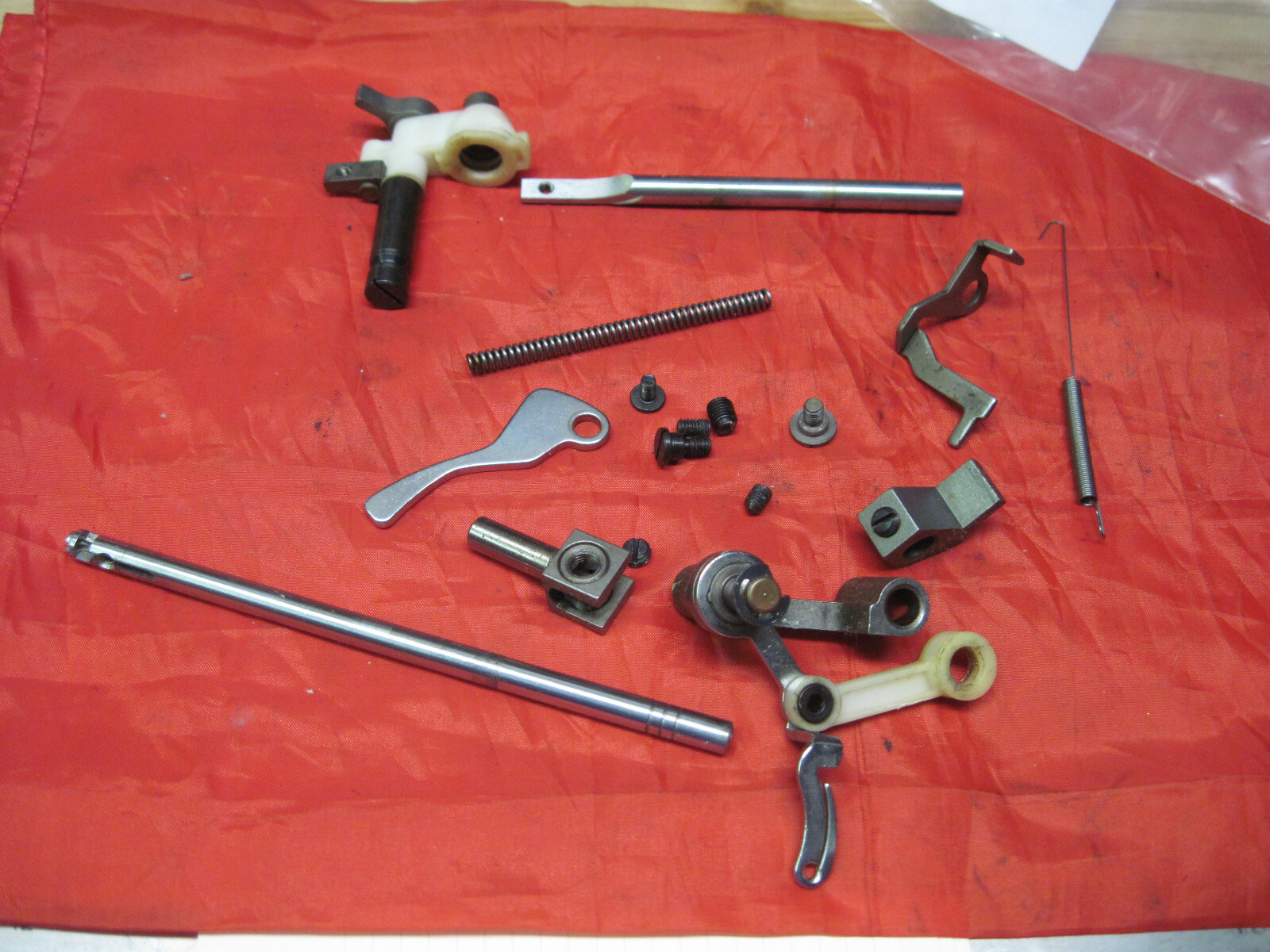 Singer Merritt 1862 Sewing Machine Needle Presser Foot Bars Spring ...